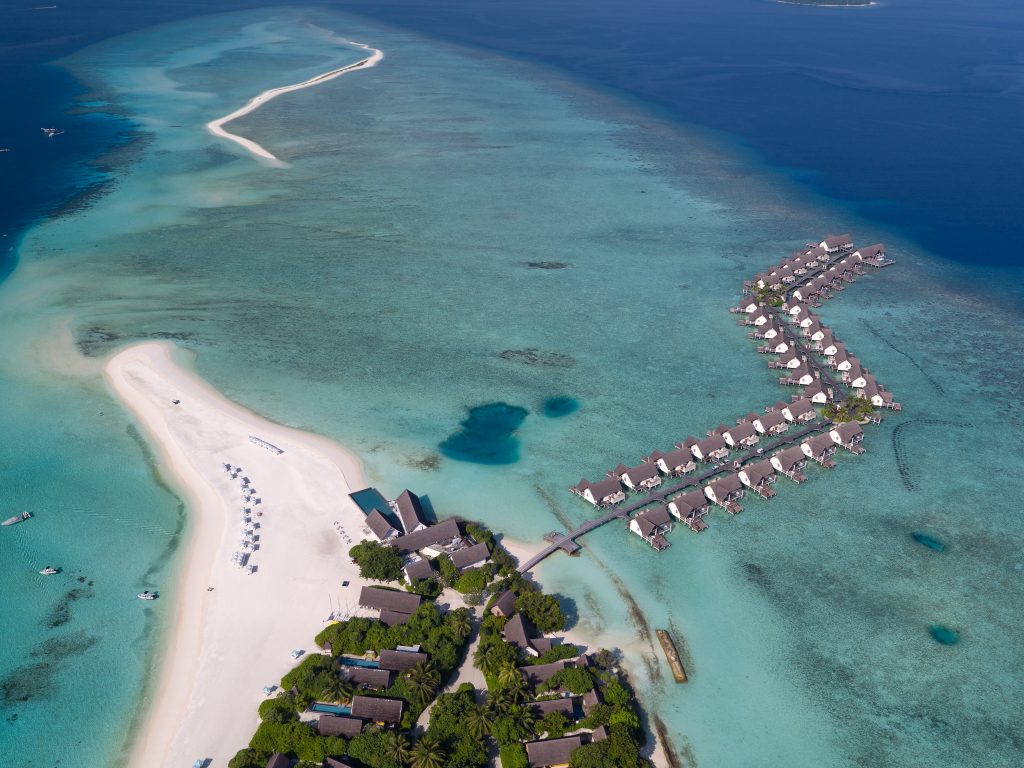 Constructing Paradise – AIMA Construction and Second-generation Resorts ...