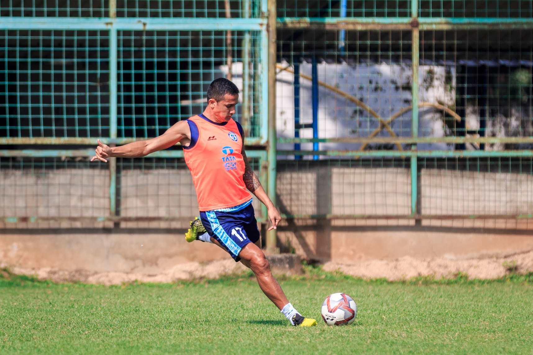 Football legend Tim Cahill to lead kids football camps at Amilla Fushi ...
