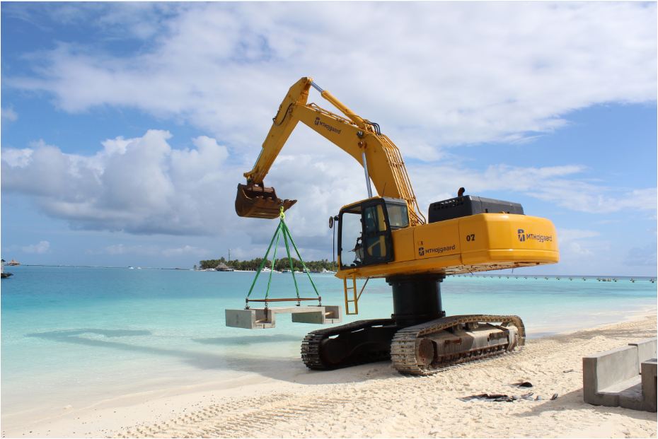 MT Hojgaard 2 – Hotelier Maldives